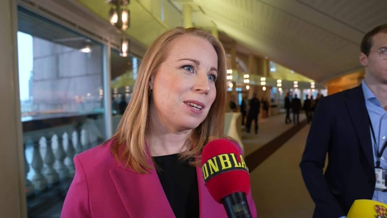 Annie Lööf inför debatten - Aftonbladet TV