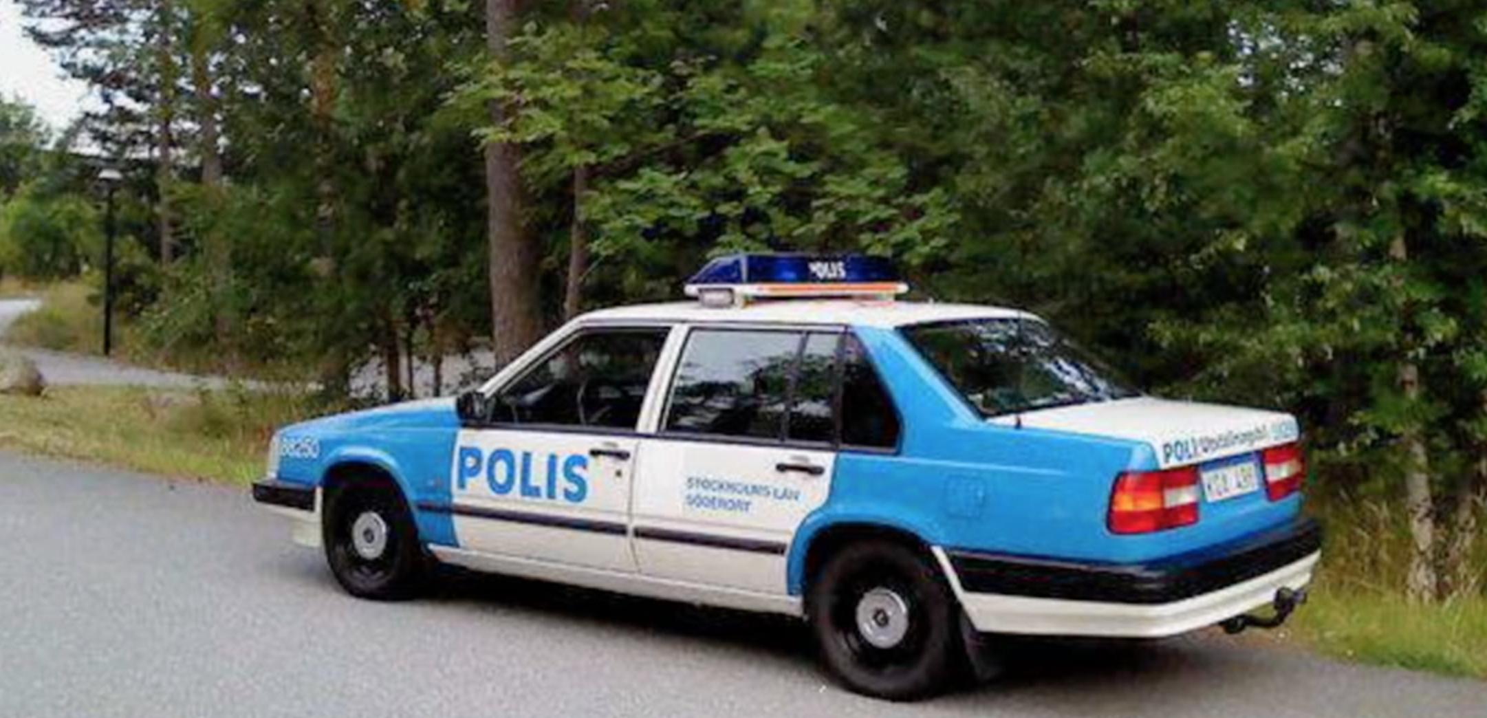 Köra falsk polisbil blir olagligt