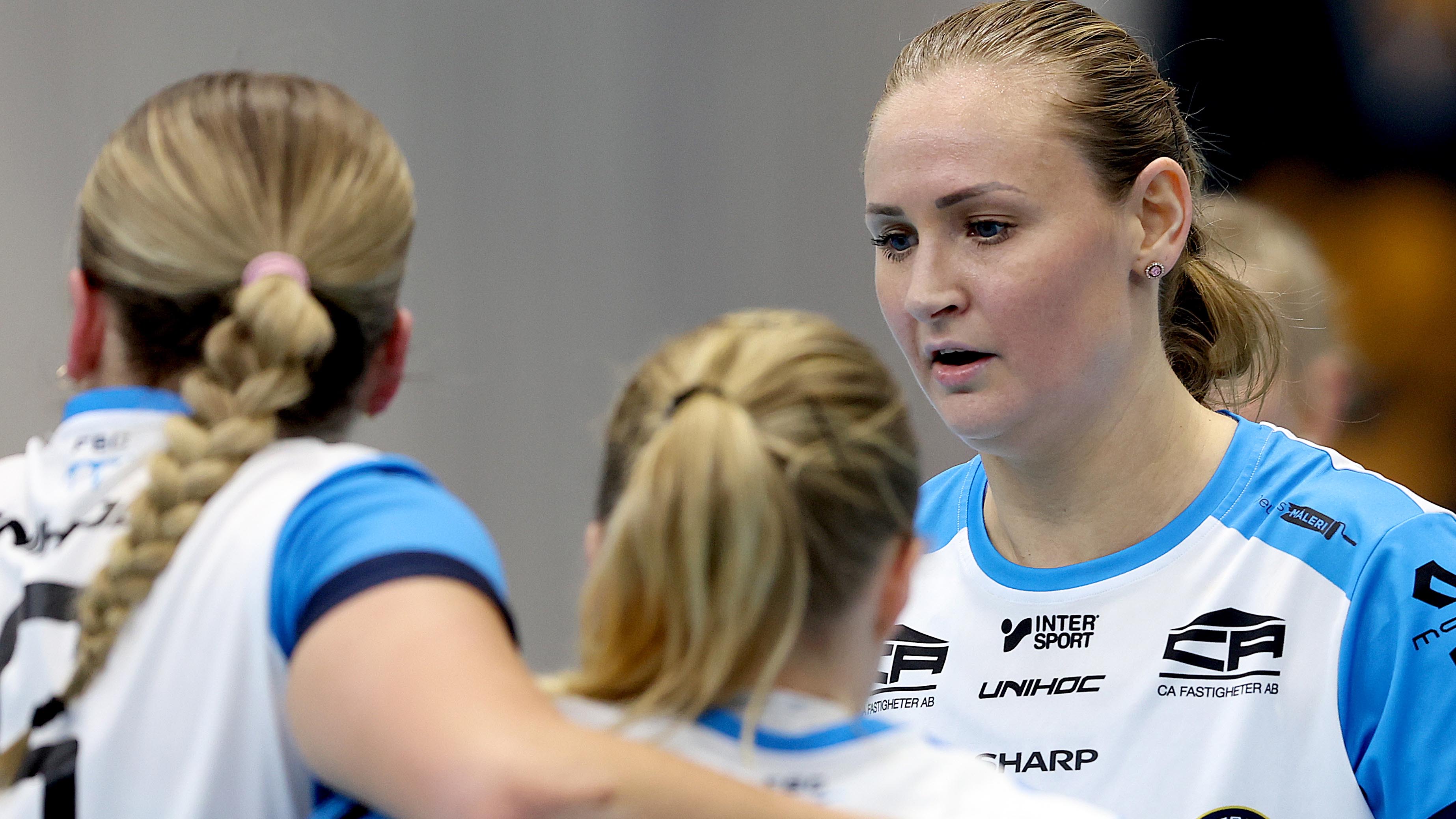 Se kvartsfinalen i svenska cupen i innebandy på damsidan mellan ...
