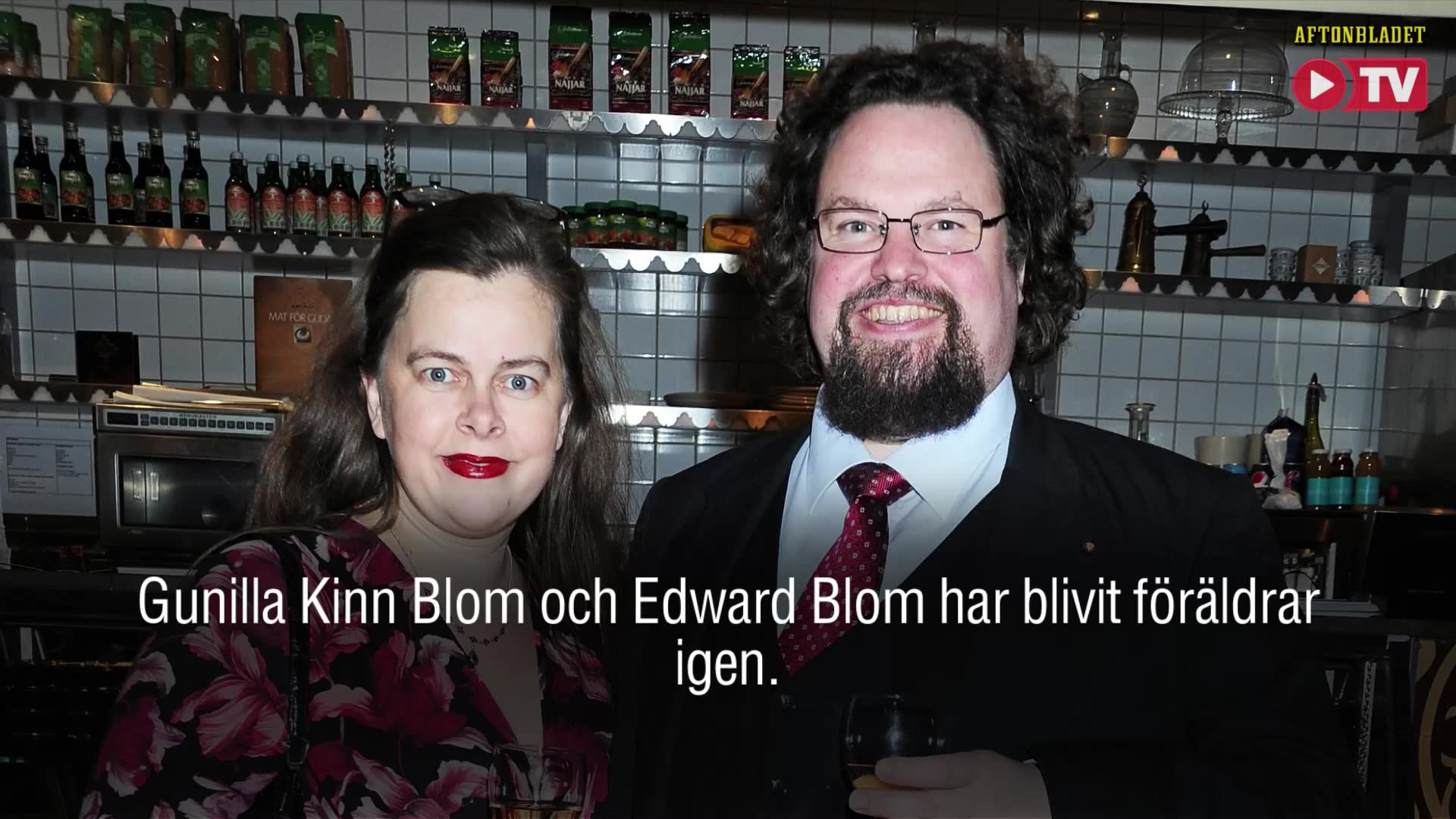 Gunilla och Edward Blom föräldrar igen - Aftonbladet TV