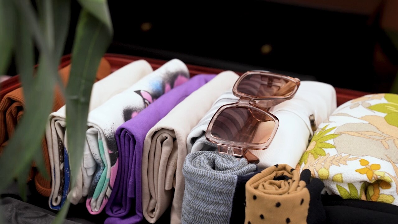 Maxa din resväska – vik och packa smart och snyggt - Aftonbladet TV