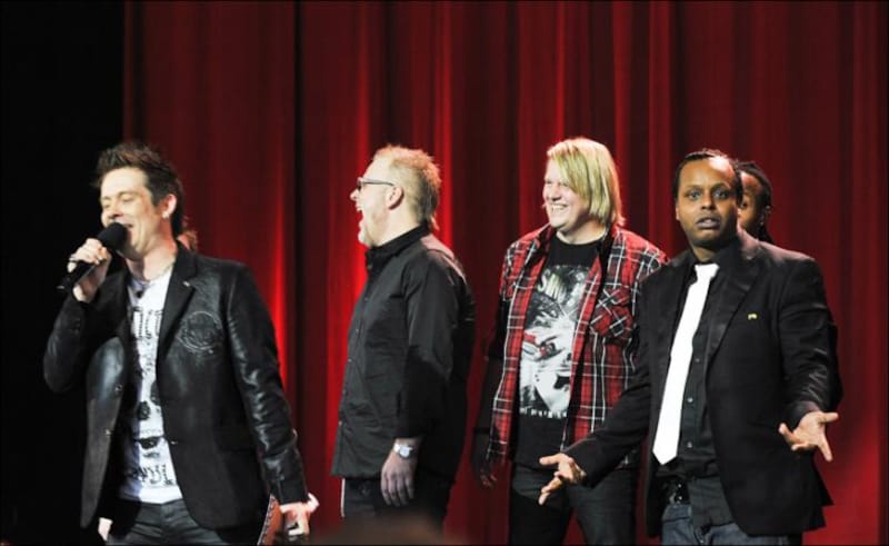 Plumbo-vokalist trøstet av Ole Ivars