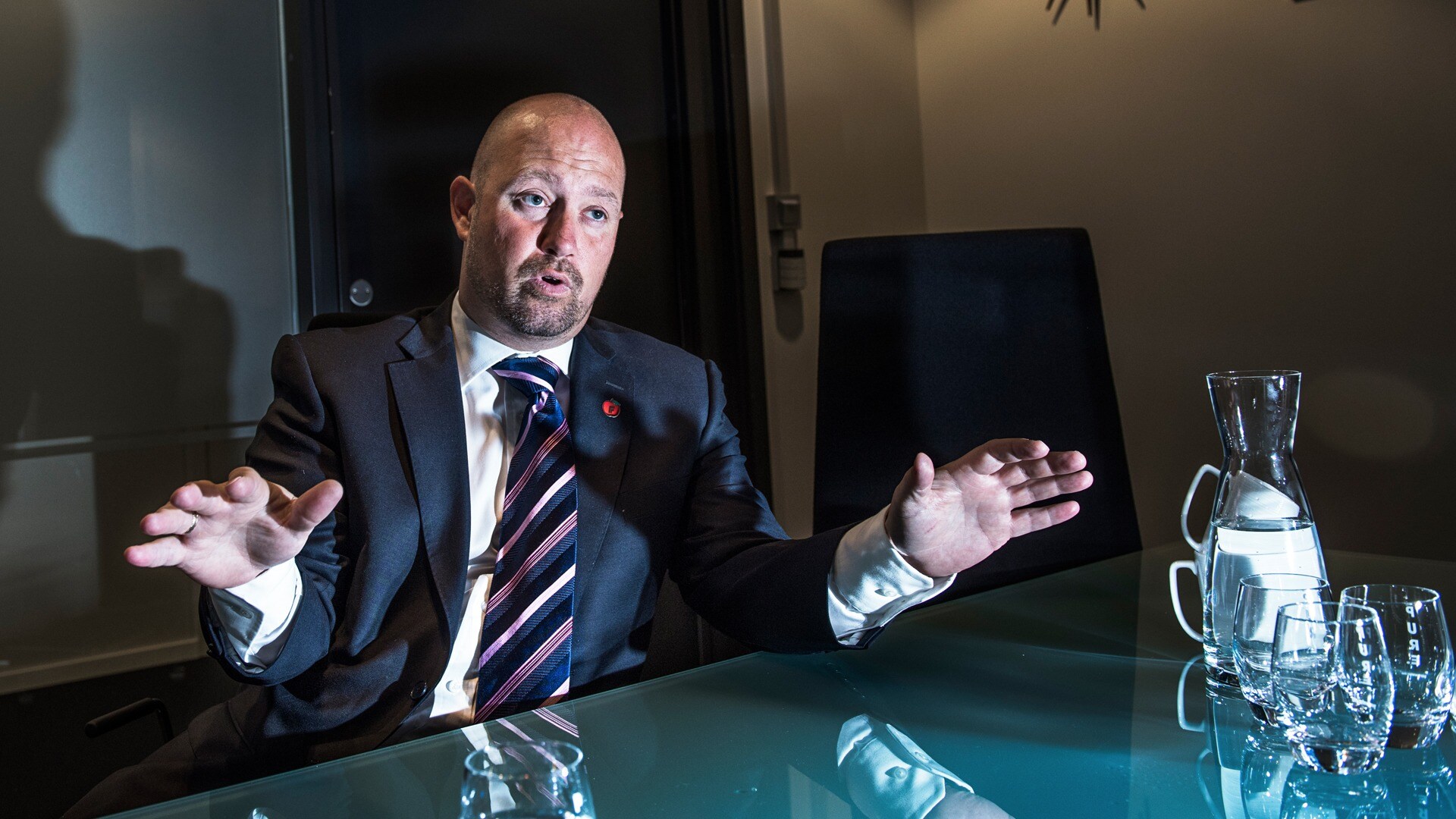 Anundsen om midlertidig bevæpning av politiet - VGTV Anundsen om midlertidig bevæpning av politiet - VGTV