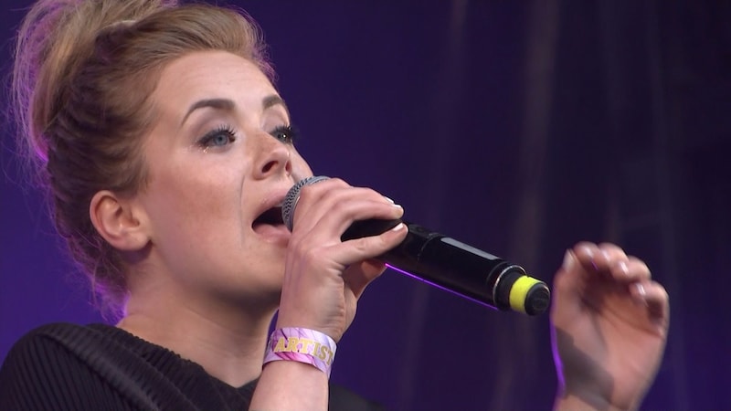 Iselin Solheim er stemmen bak monstersuksessen «Faded»