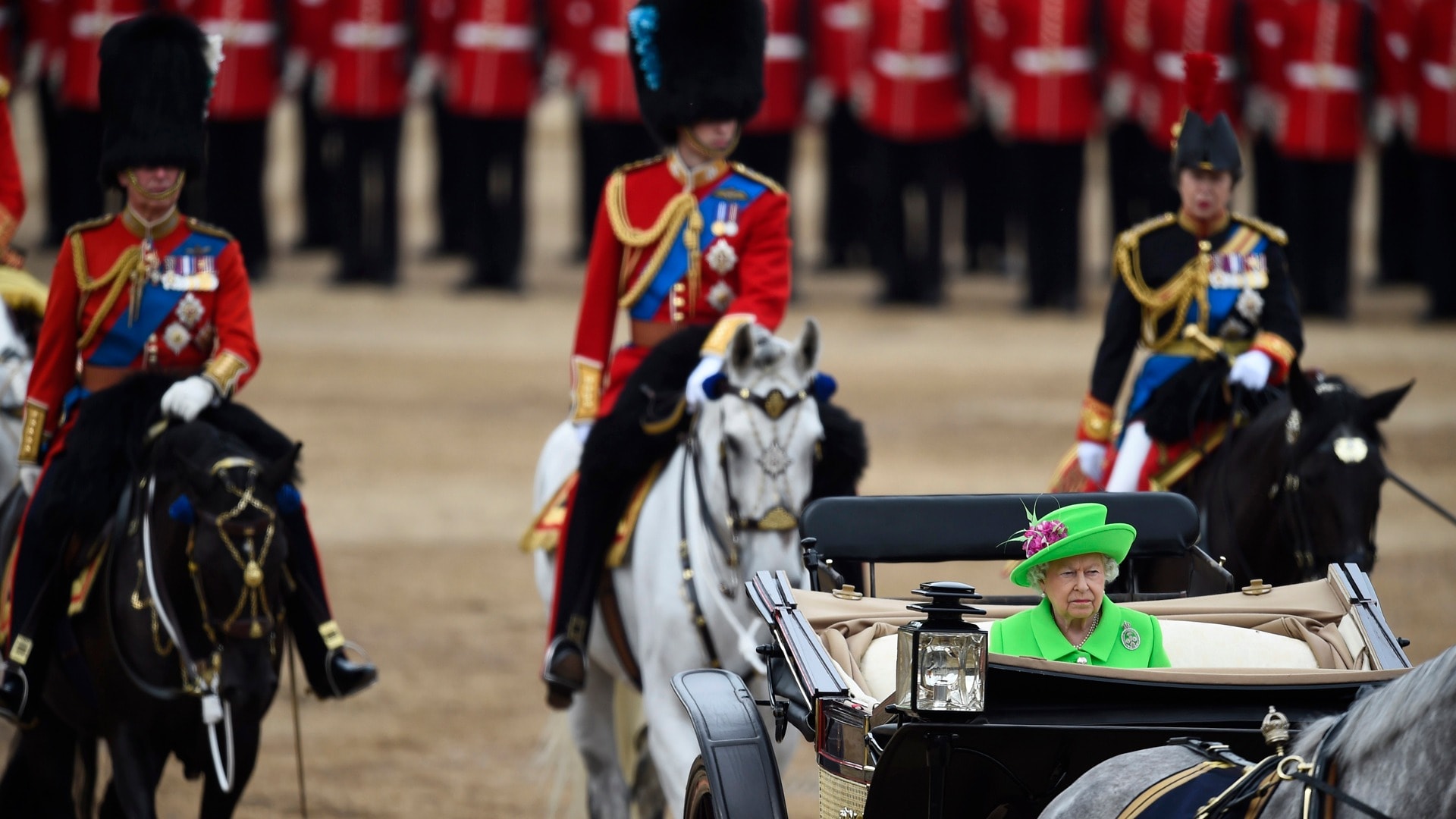 Slik feiret de Dronning Elizabeth II - VGTV