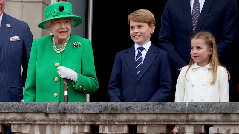 Dronning Elizabeth etter hyllesten: – Ydmyk og dypt rørt