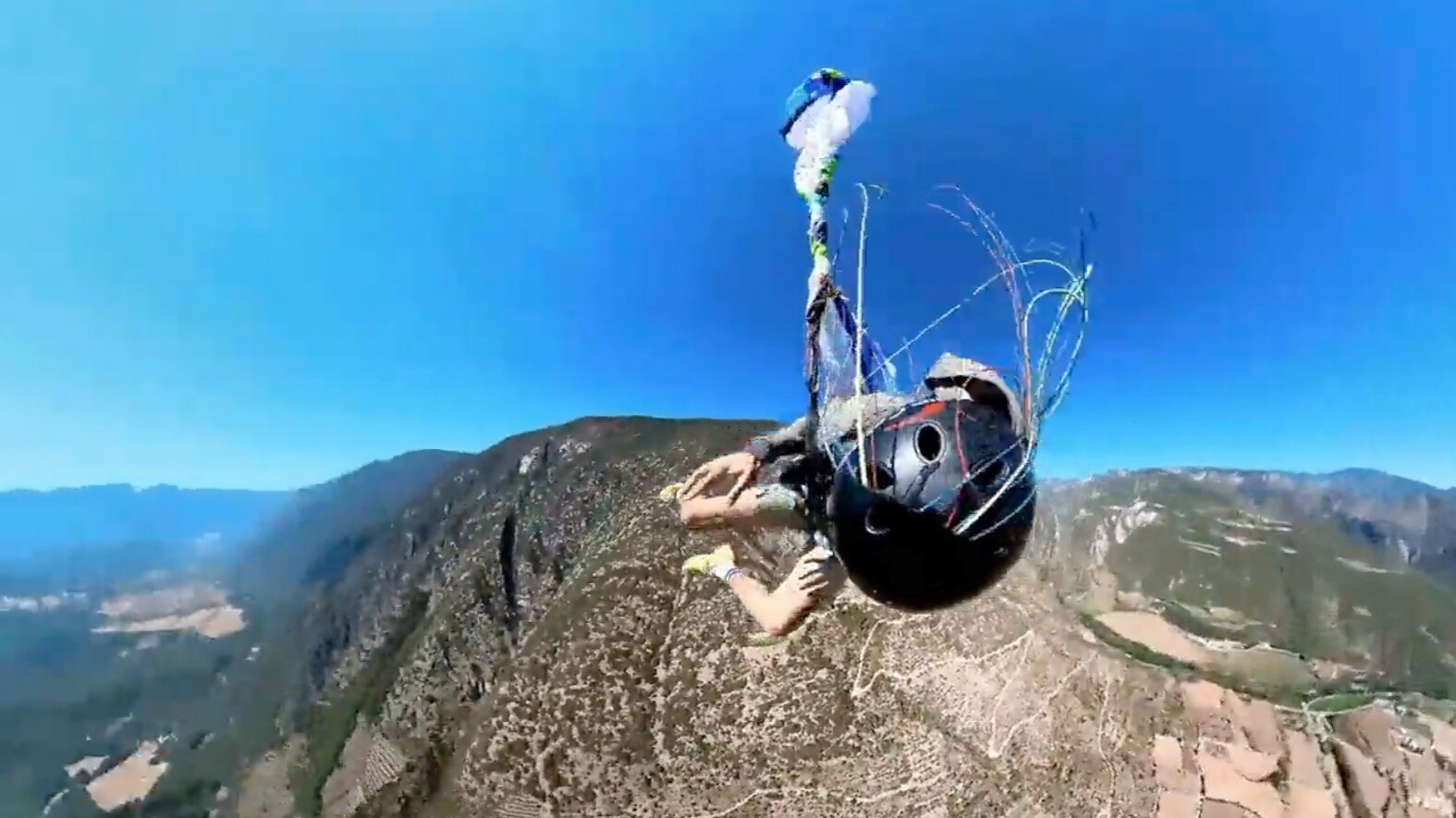 Låser seg i fritt fall - VGTV