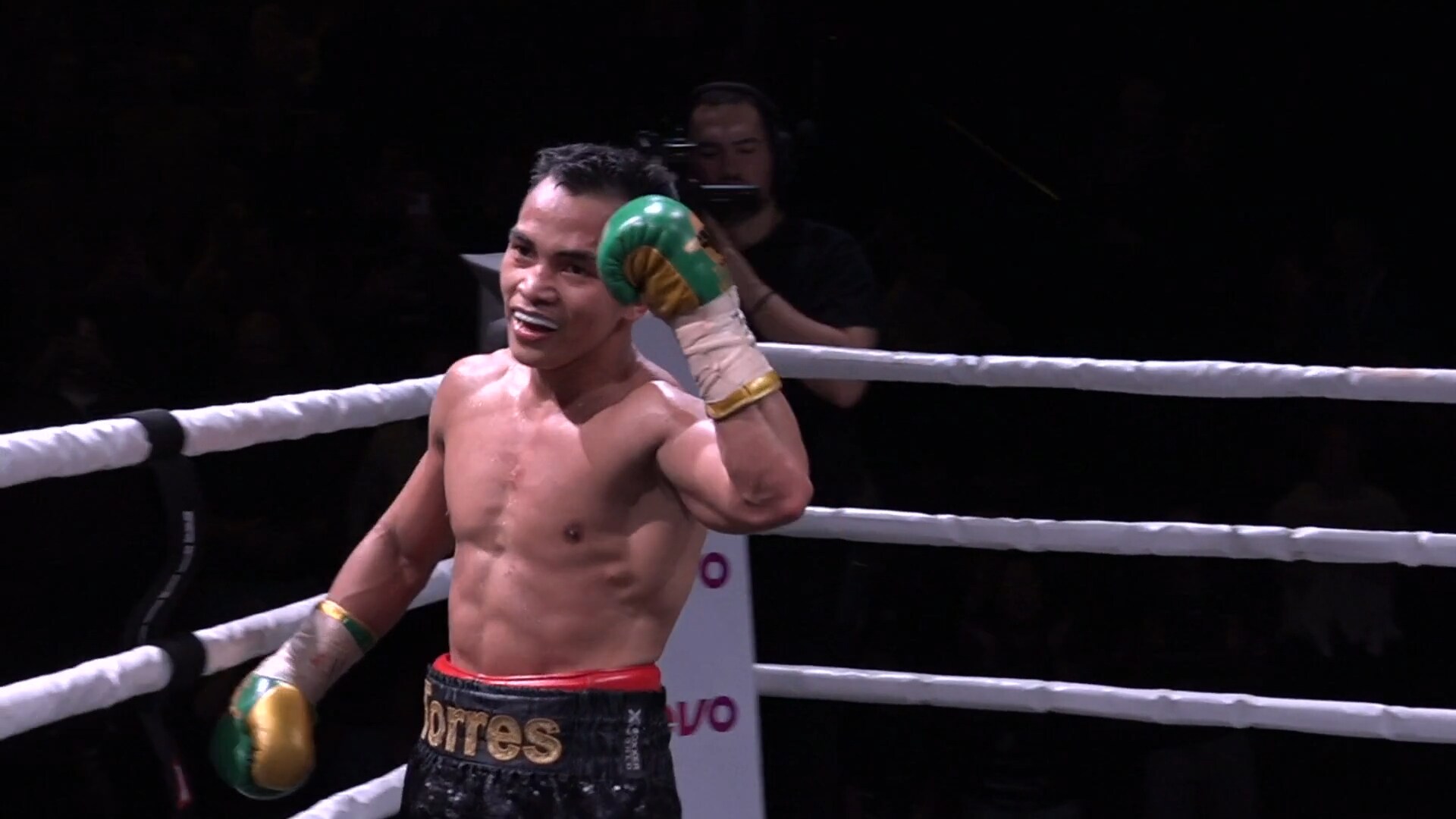 Bernard Angelo Torres vinner på knockout: - Gjør sin livs kamp - VGTV