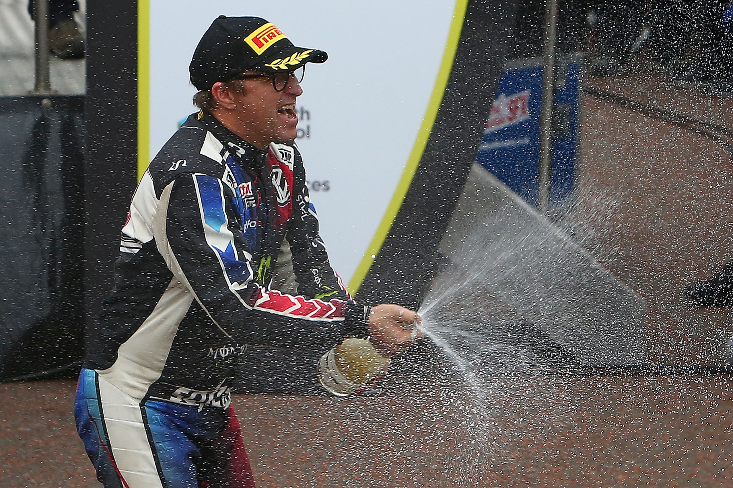 Se combacket til Petter Solberg - VGTV