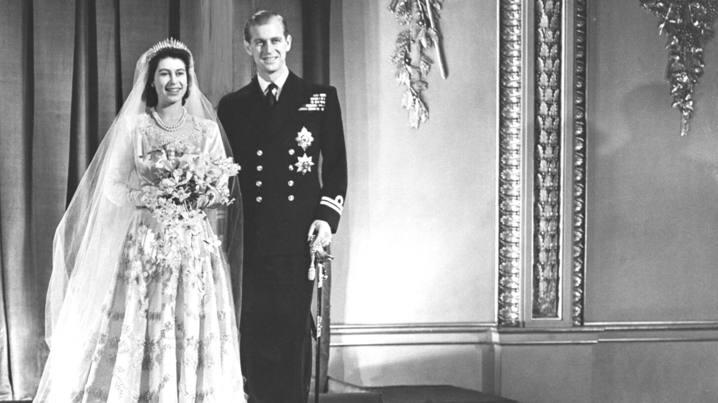 Slik var livet til Dronning Elizabeth - VGTV Slik var livet til Dronning Elizabeth - VGTV