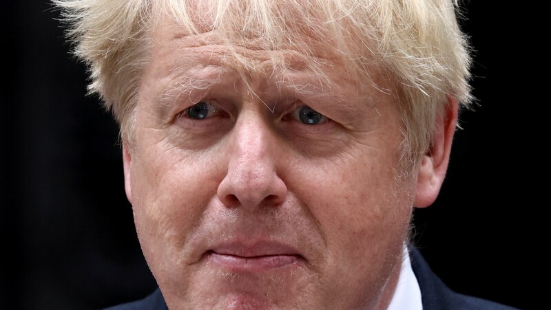 Boris Johnson: – Jeg går av